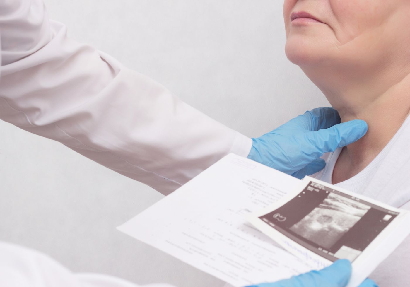 Όζοι θυρεοειδούς και θεραπεία | Health More